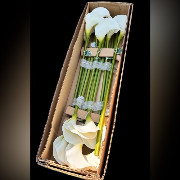 Winward Silks | Accents | Case Of 2 Artificial Calla Lily Stems In White By Windwards Silks ...